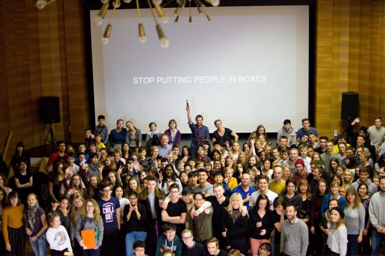 Jsme odlišní a přitom jsme všichni stejní. Přestaňme škatulkovat ...